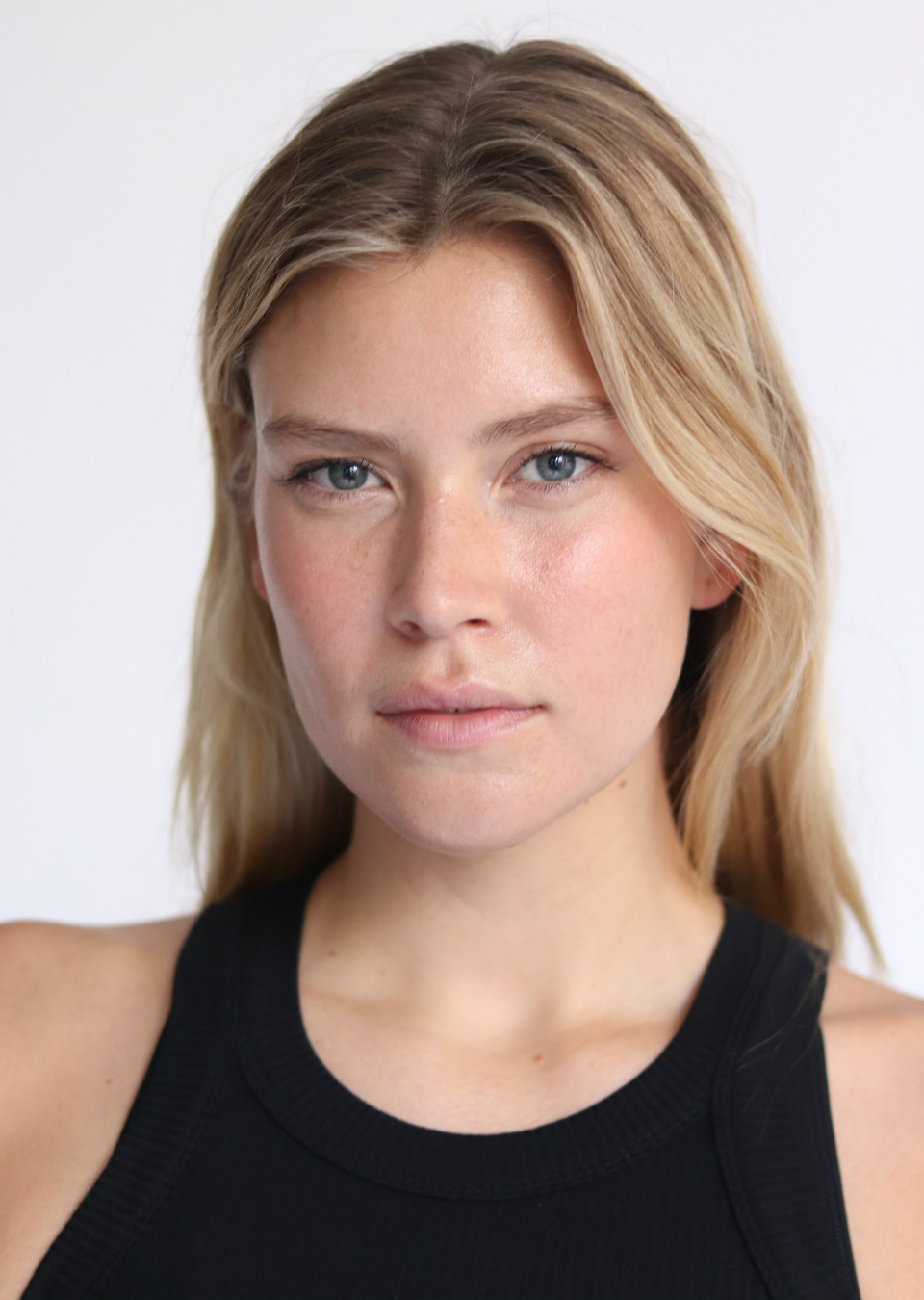 Elle Wagner - JAG models